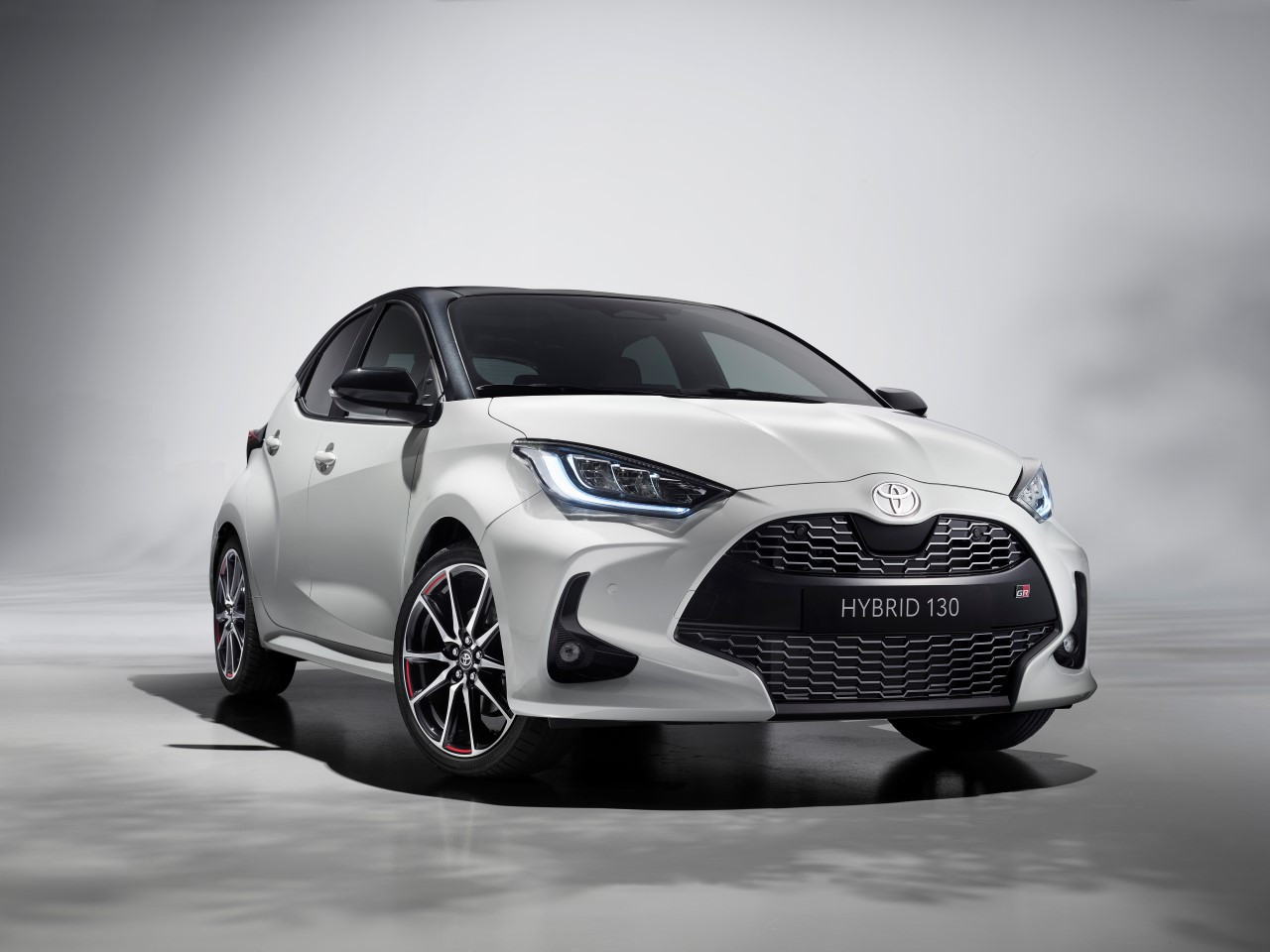 Nová Toyota Yaris Hybrid • C & K člen skupiny AUTO UH a.s. - Toyota ...